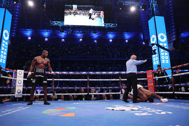 杜布瓦5回合KO约书亚，强势卫冕IBF拳王_拳击|拳击航母官网-中文拳击/搏击门户网站